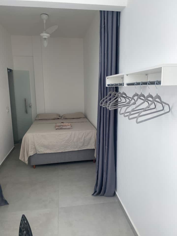 * Dce Com Cama Box Casal (ÁRea De Serviço) - Belo Horizonte