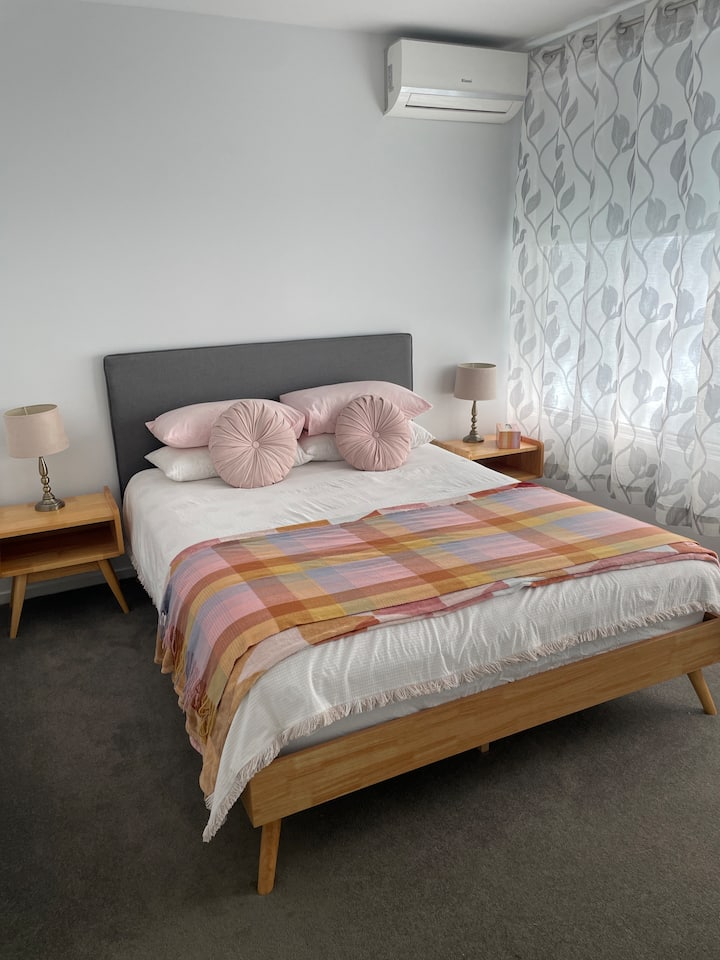 Northcote -Thornbury Townhouse. - Northland