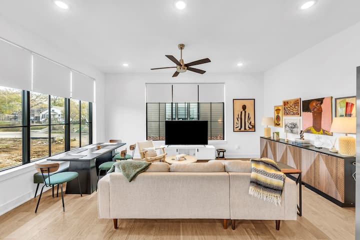 Modern Inspired Home In Bishop Arts - Dallas, TX