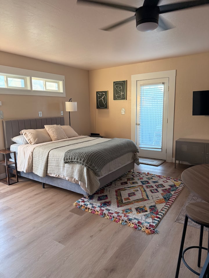 State Street Studio - Willits, CA