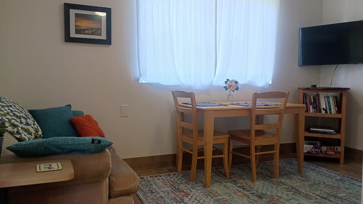 Cute 1 Bedroom Apartment With Private Entry - Mount Vernon, WA