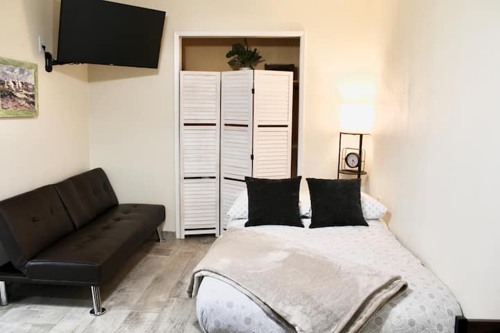 Cozy Micro Studio W/ Patio | Near Downtown & Park - Borrego Springs, CA