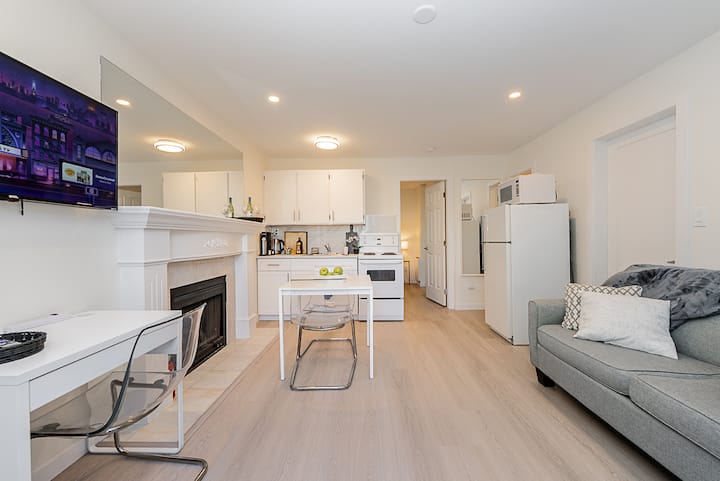 Brand New Suite - Perfect For World Cup Fans - Burnaby