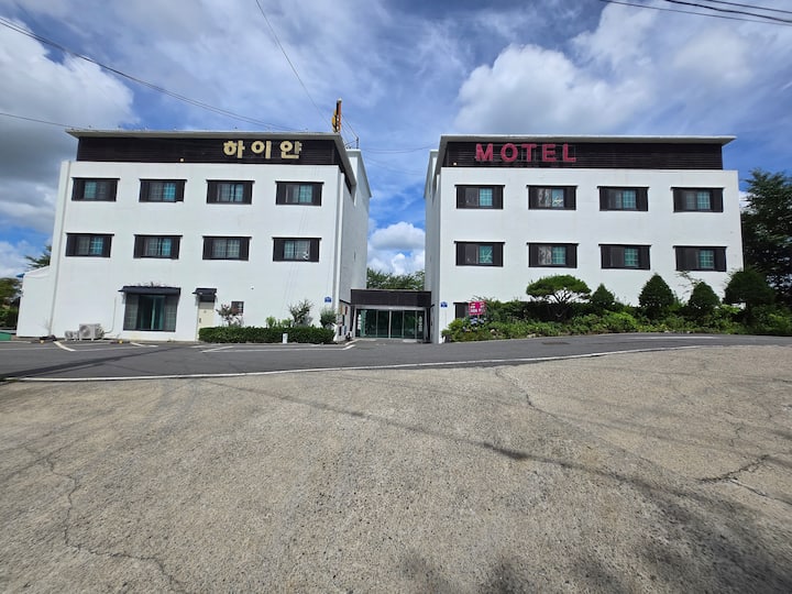 서산,대산,지곡면 팬션형룸 집보다 편안한장소제공 최대12명가능 - 성연면