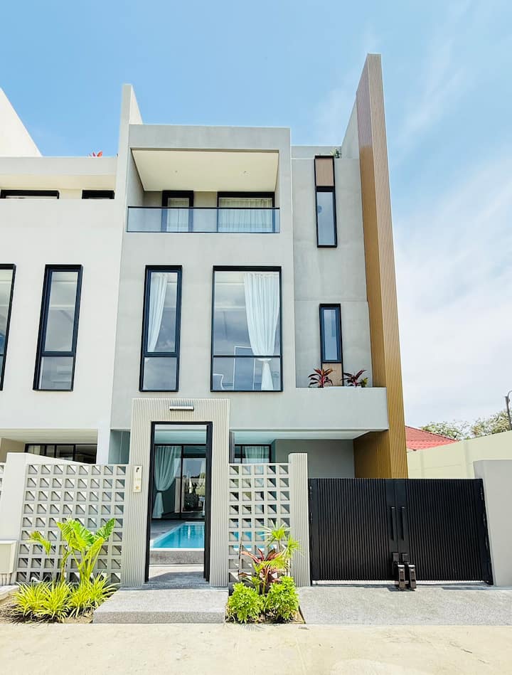 Aura Villa J-23a-8 - Pattaya City