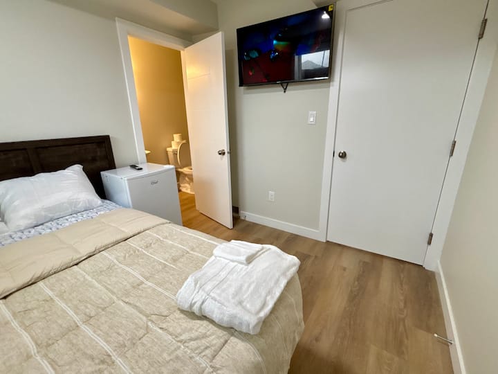 Luxloft Suite B - Saskatoon