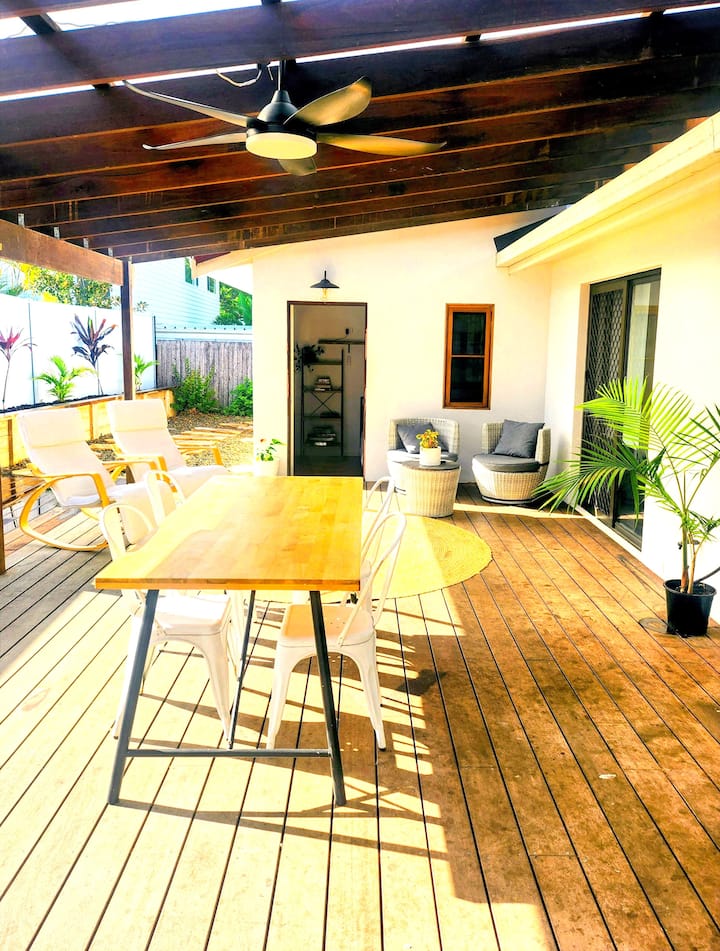 Coastal Villa - Walk Into Town & Tallow's Beach - Byron Bay