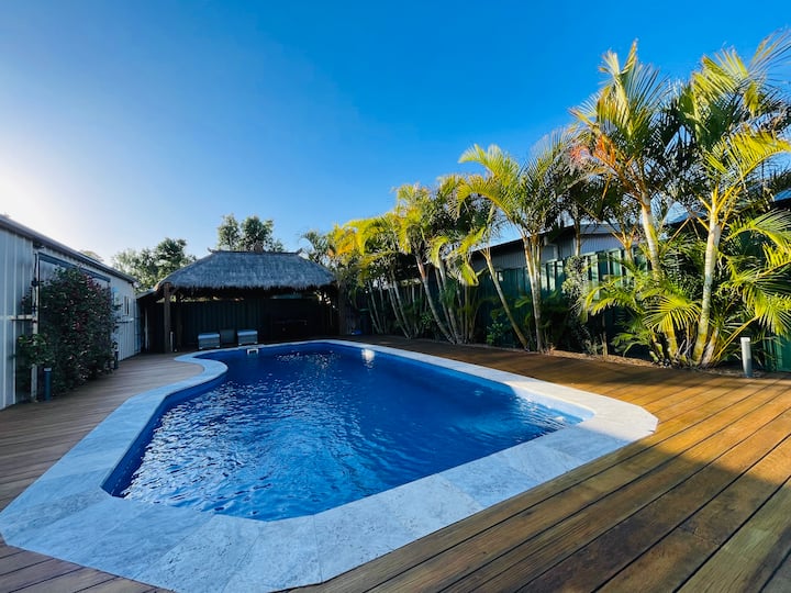 巴厘岛风情度假屋—步行到湖边、静街区、免费停车 - Central Coast