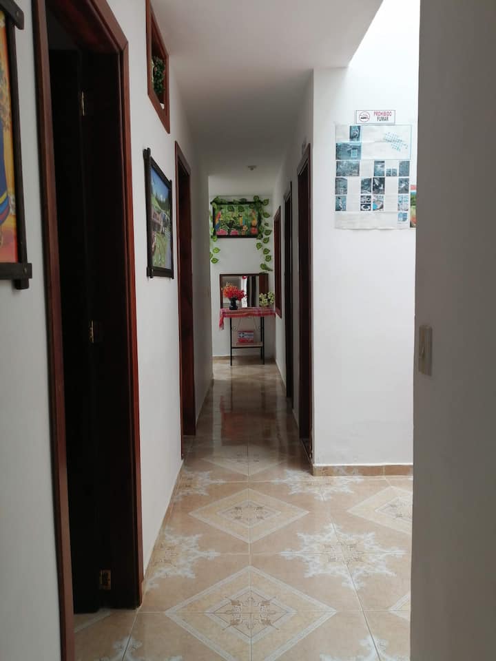 Las Orquídeas Casa Hotel - Andes