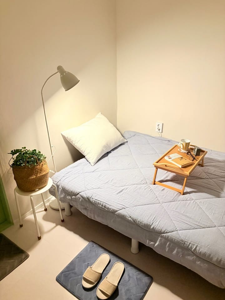 은하달방 5호 - 南韓