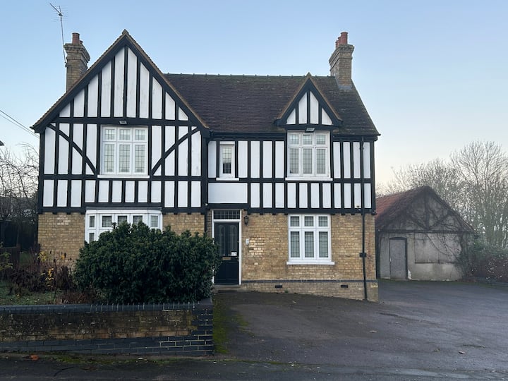 Rural Boutique Private Flat - Bedfordshire