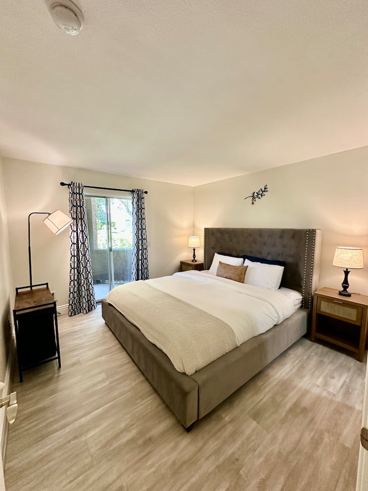 The Charming Condo| First Floor, Patio, And Pool - Corona, CA