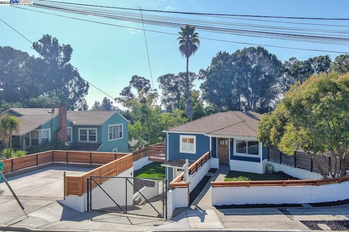 Resort Style 2br Stay | Quiet & Green Neighborhood - Castro Valley, CA