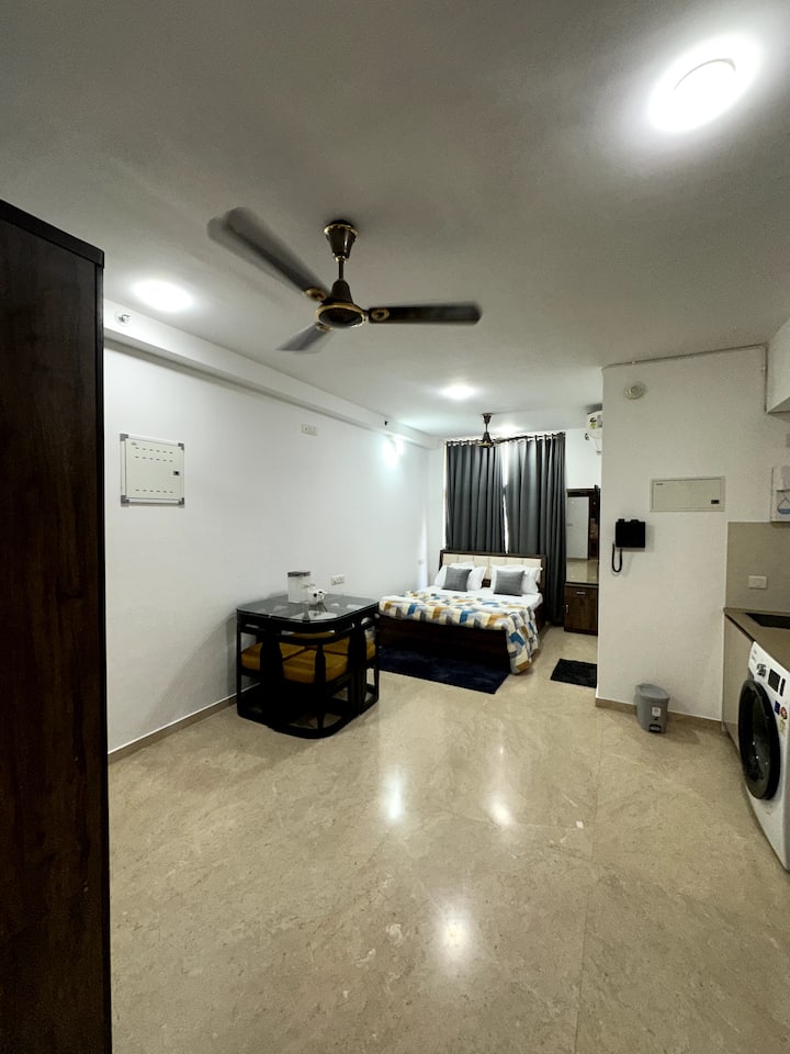 Mi Casa In Thane
 1308, Solitaire C - Thane
