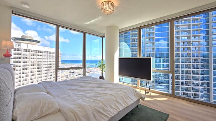 Luxury Building 2 Bedroom In Heart Of Honolulu - Honolulu