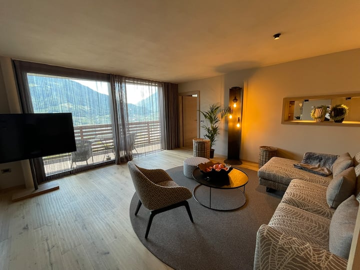 Großzügiges Apartment In Dorf Tirol Bei Meran - Tirol