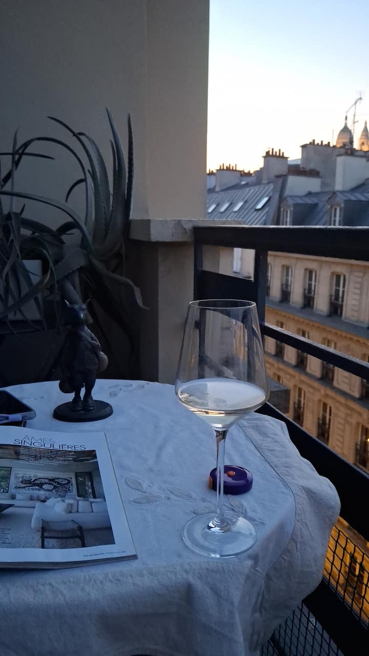 Montmartre Et Toits De Paris. 90 M2 De Confort. - Paris