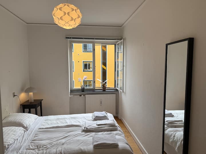 A Bedroom In A Cozy And Well Located Apartment - Copenhaguen