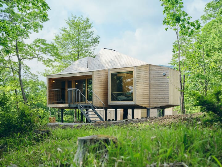 プライベートサウナ付き森の中の自然共生型キャビン｜Sanu 2nd Home 蓼科1st - Chino