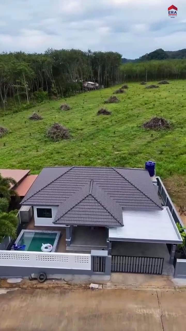 Aqua Villa – Tranquil Mountain View Retreat - Ao Nang