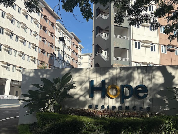 Cozy Studio Condo With A Pool Beside The Mall - Naic