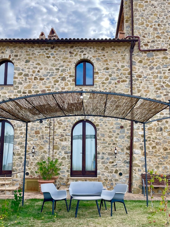 Appartamento Quadruplo Con Giardino - Montalcino