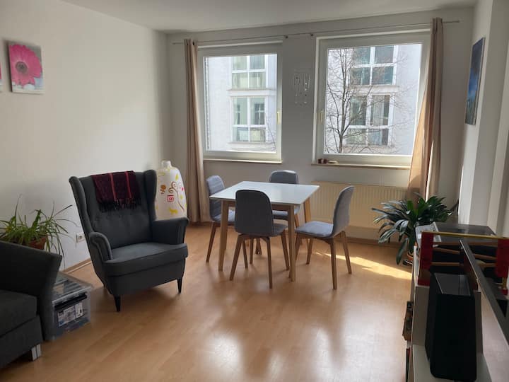 Bright 2-room-flat With Balcony In Lively Area - Kreuzberg