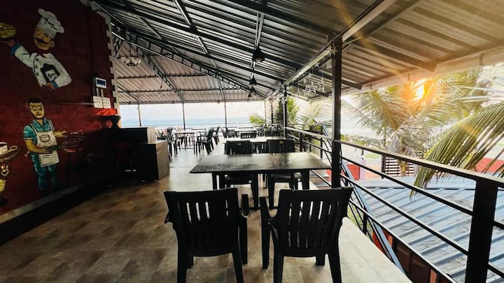 Sea Facing Ac Room - Karwar