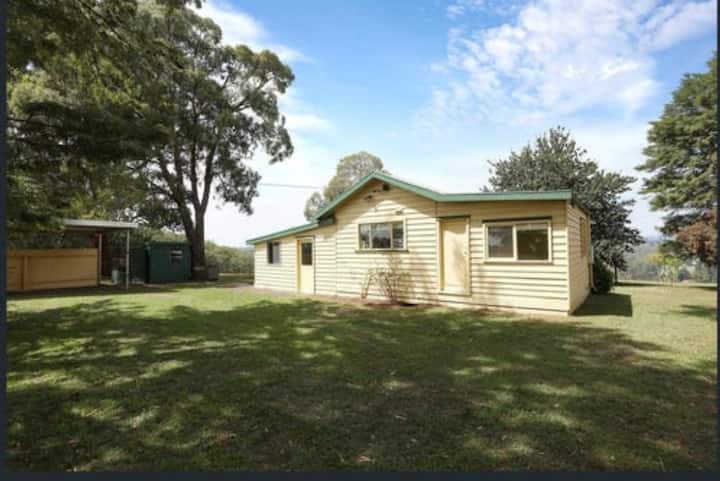 Wandin Farm Cottage Retreat - Dandenong Ranges