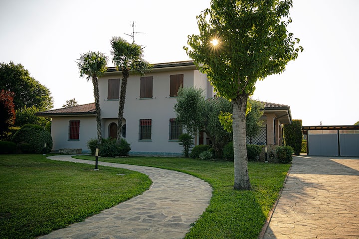 Agrialloggiopoggiolina Camera1 - Faenza