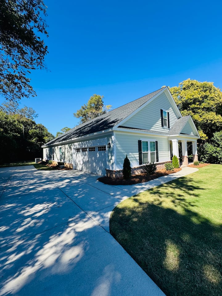 Elegant Downtown Aiken, Sc New Home - Aiken, SC