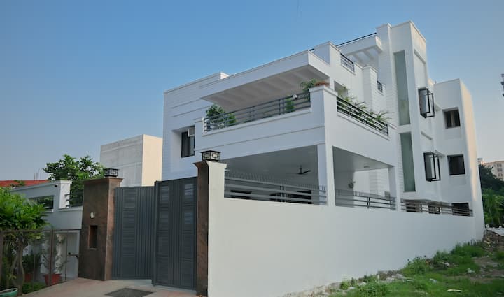 Soulful Retreat 3bhk Villa Green Cover Great Place - Lucknow