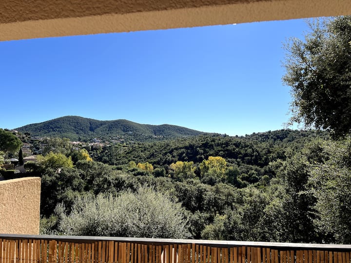 L'appartement Côté Colline à Valcros - Pierrefeu-du-Var