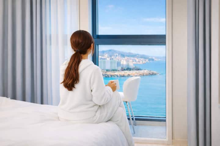 부산 영도 가성비 오션뷰호텔/취사시설/ 태종대 L 아르떼20%짚라인30%스릴10% 할인 - Busan