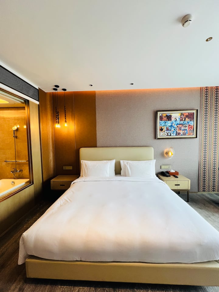 Bole’s Best Apt: Free Premium Breakfast, Pool, Spa - Addis Ababa