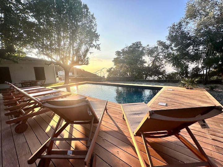 Villa Prestige Avec Piscine -Hauteurs De Bastia 6p - Bastia