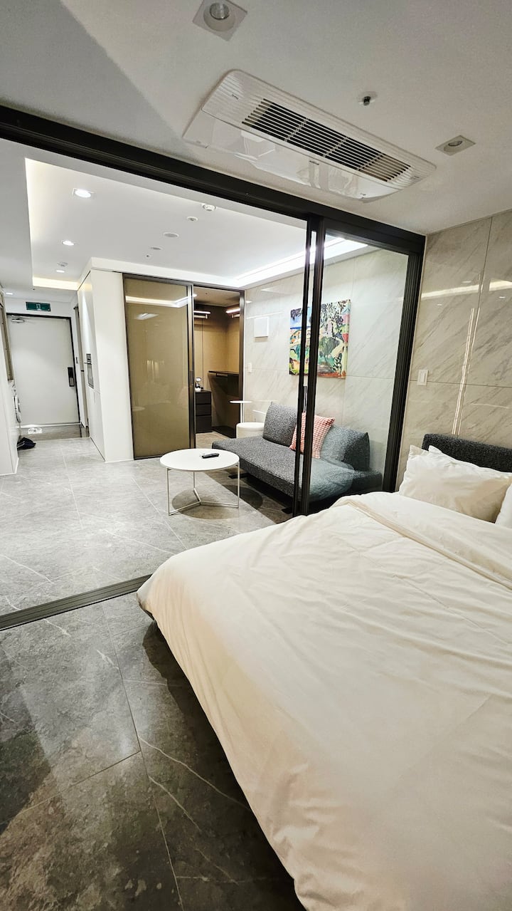 강남/서초 #23년 11월신축#풀옵션 레지던스#1.5룸의 넓은 공간#남부터미널#예술의전당 - Seoul