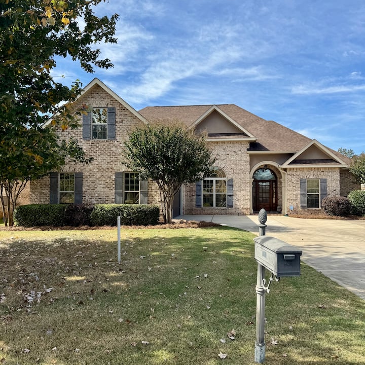 Home Close To The Interstate - Warner Robins, GA