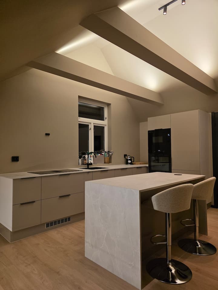 Top Floor Apartment 3 Minute From City Central - Tromsø