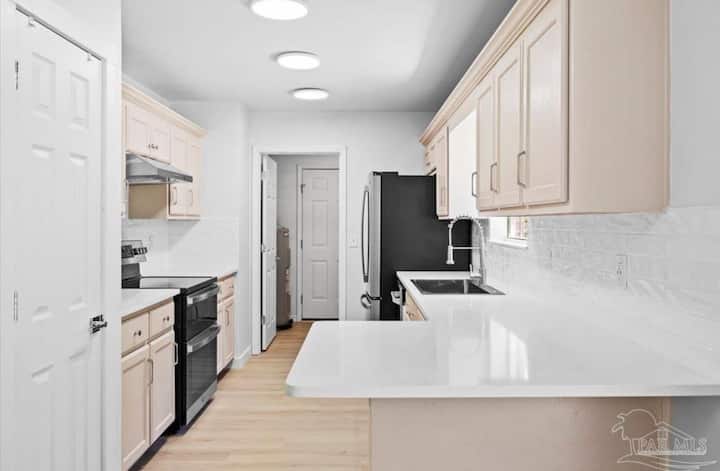 New Blue Angels Escape Milton, Fl - Milton, FL