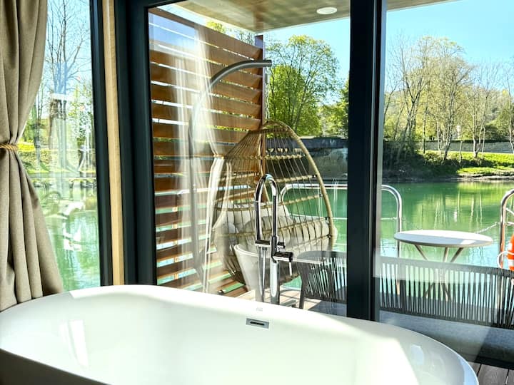 Suite Flottante Supérieure Lit King-size Balnéo - Île-de-France