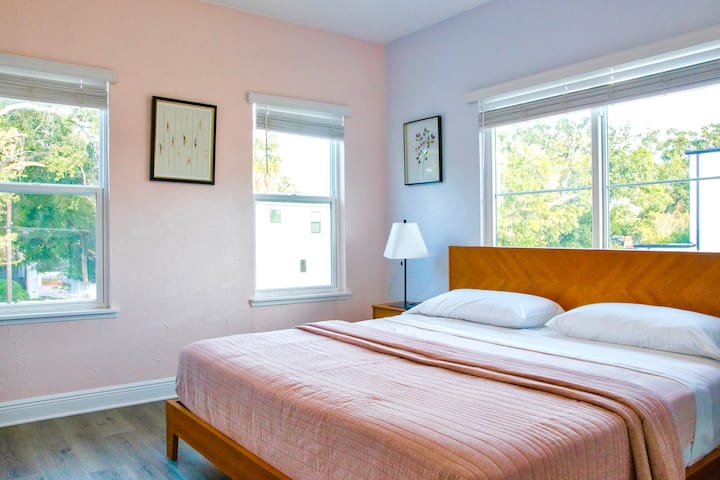 Modern Retreat Near Downtown Tampa. Unit 3 - Tampa