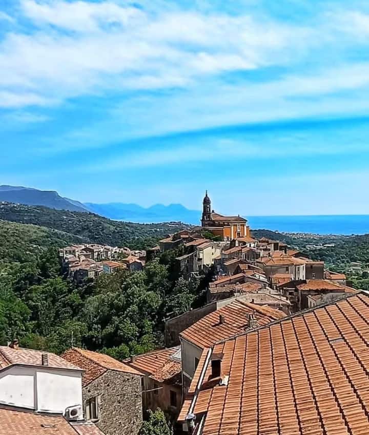 Apartamento Medieval Con Vista Y Encanto Renovado - Sapri