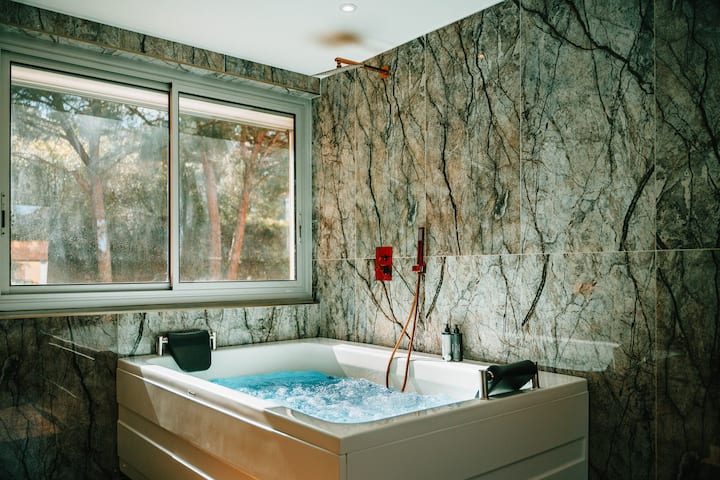 Elysia Room - ÉVasion, Balnéo Et Sauna - Collioure