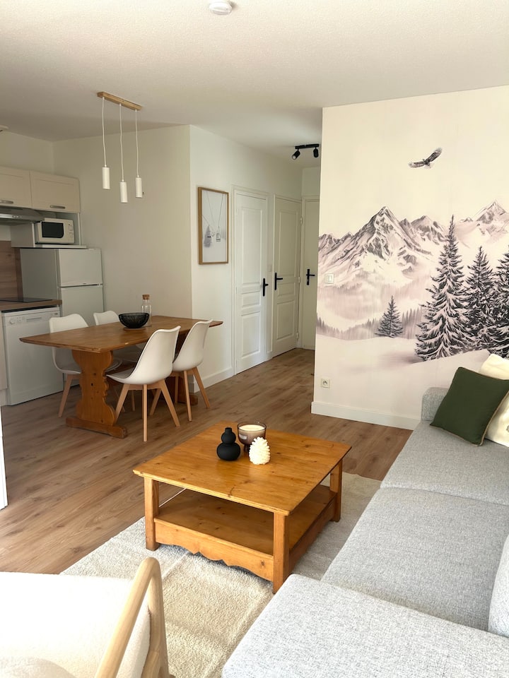 Altea Luchon– Vue Montagne, Piscine & Confort - France