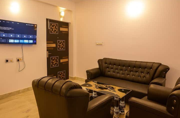 1bhk Beutiful Home Ramjaipal Rd Near To Airport - Patna