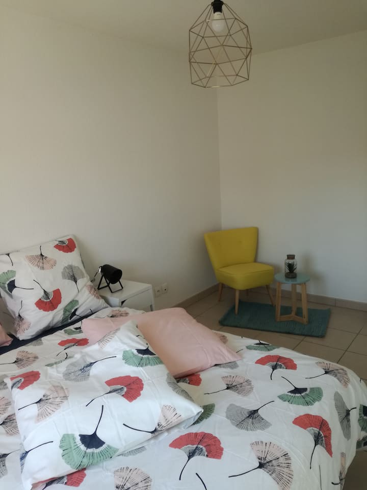 Le Nid De La Cours Reffye - Tarbes