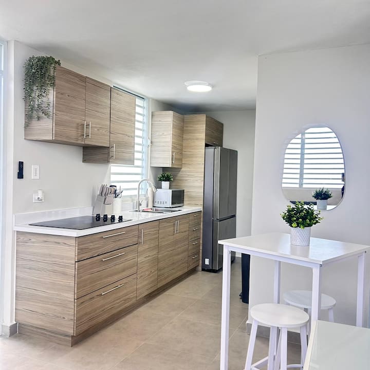 Villa Luky Cozy Getaway| 20 Min San Juan & Dorado - Levittown