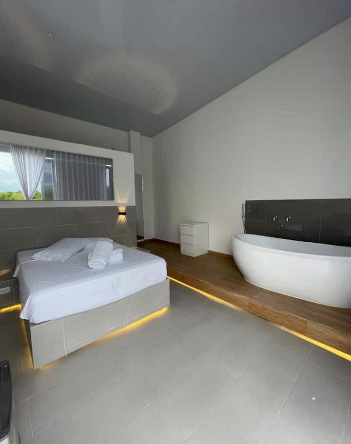 Acogedora Suite Doble - La Mesa