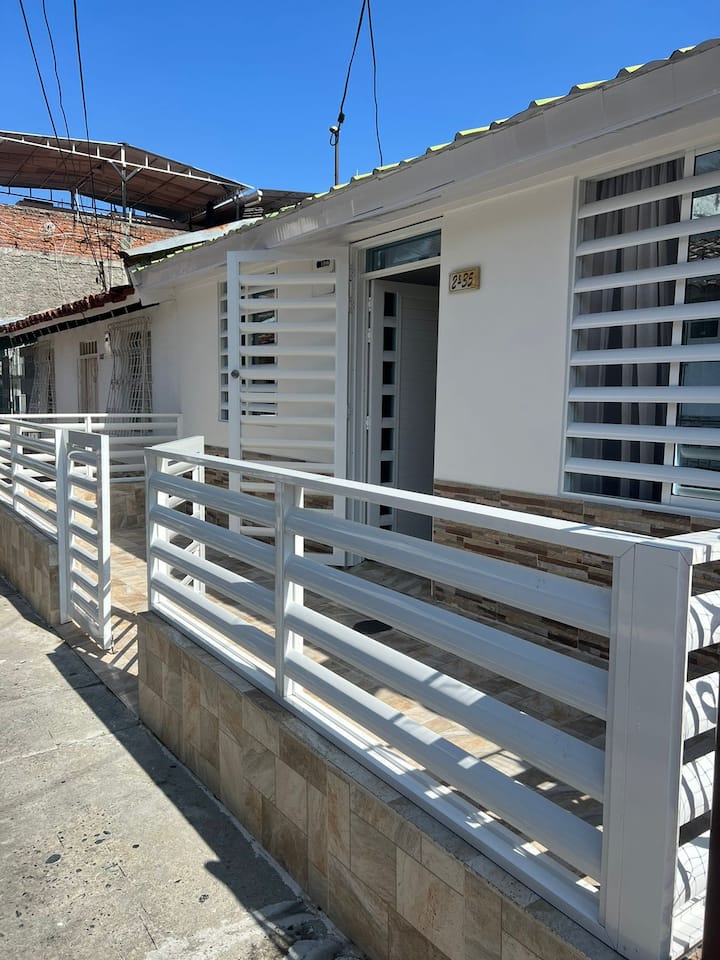 Hermosa Casa Familiar - Buga